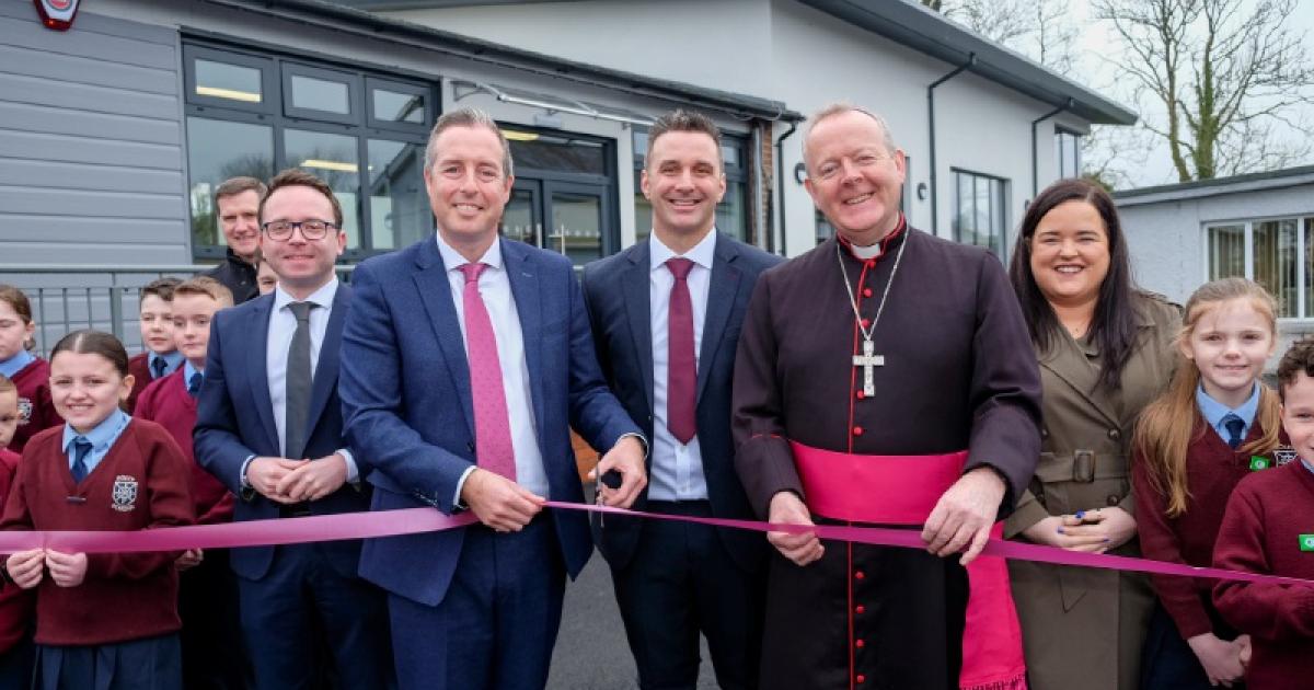 Big day for Foley PS as minister opens new multi-purpose hall - Photo 1 ...